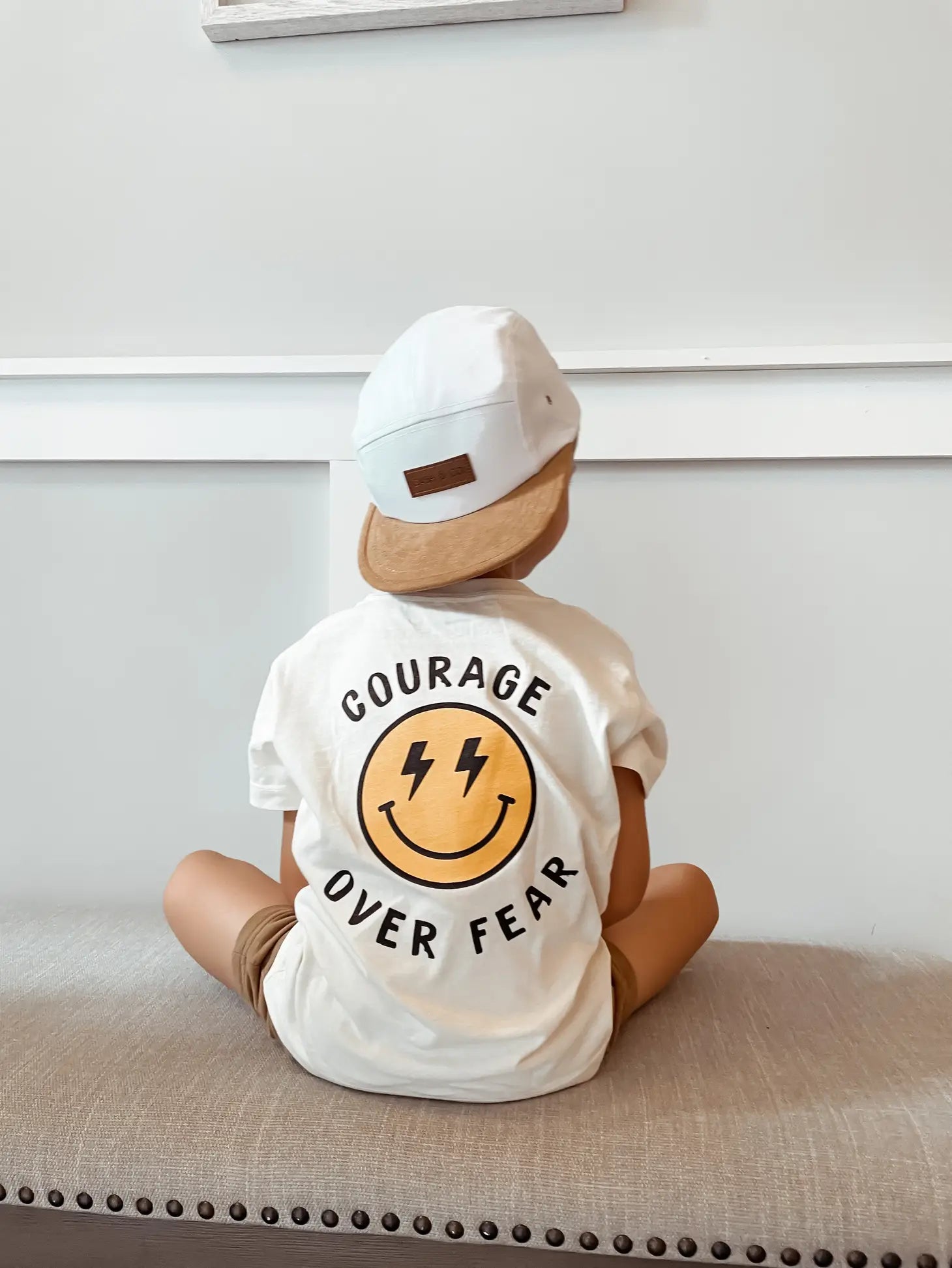 Graphic Tees & Tanks – ROBIN•riley